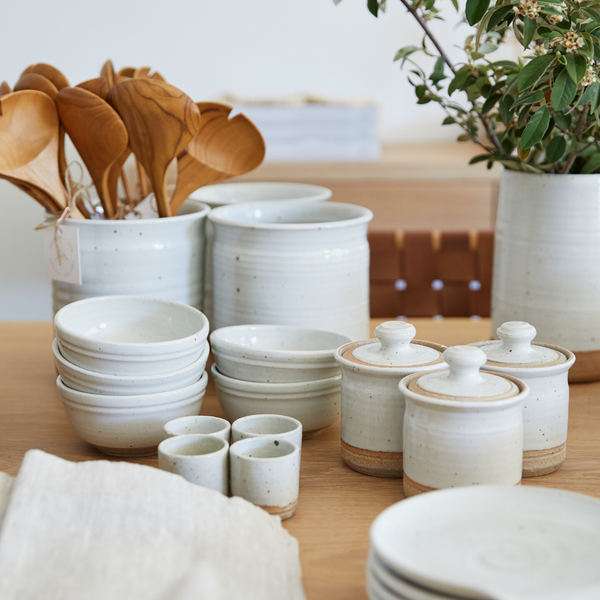 MEET THE MAKER: HANSELMANN POTTERY – Saffron + Poe